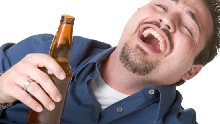 11 tegn på at du drikker for mye alkohol